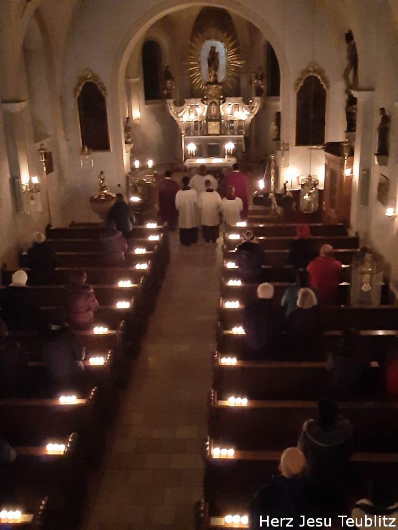 Fulminante Predigt und eindrucksvolle Atmosphäre